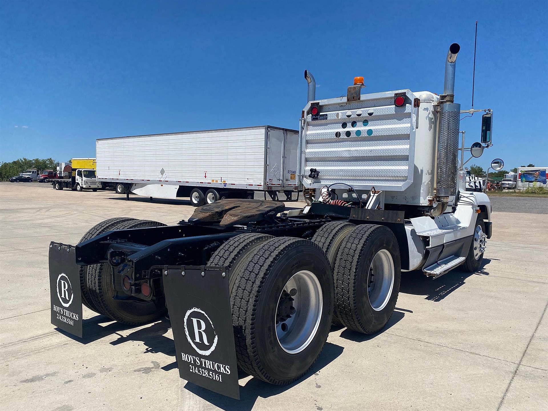 2001 Freightliner FLD120 (For Sale) | Day Cab | #13938