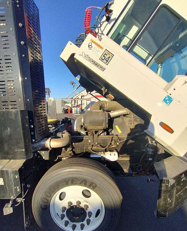 2020 Capacity YARD TRACTOR (For Sale) | Yard Spotter | #284616