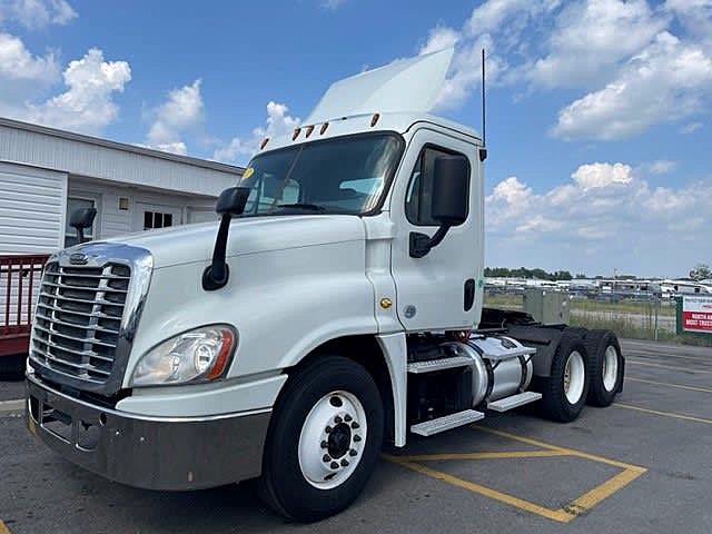 2017 Freightliner CASCADIA 125 For Sale | Day Cab | #665354