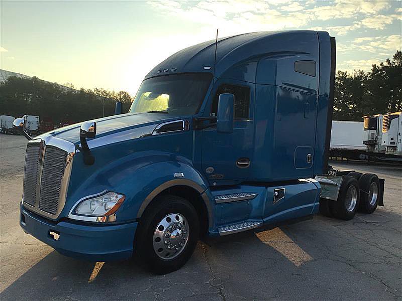 2015 Kenworth T680 For Sale | 76" Sleeper | #261031