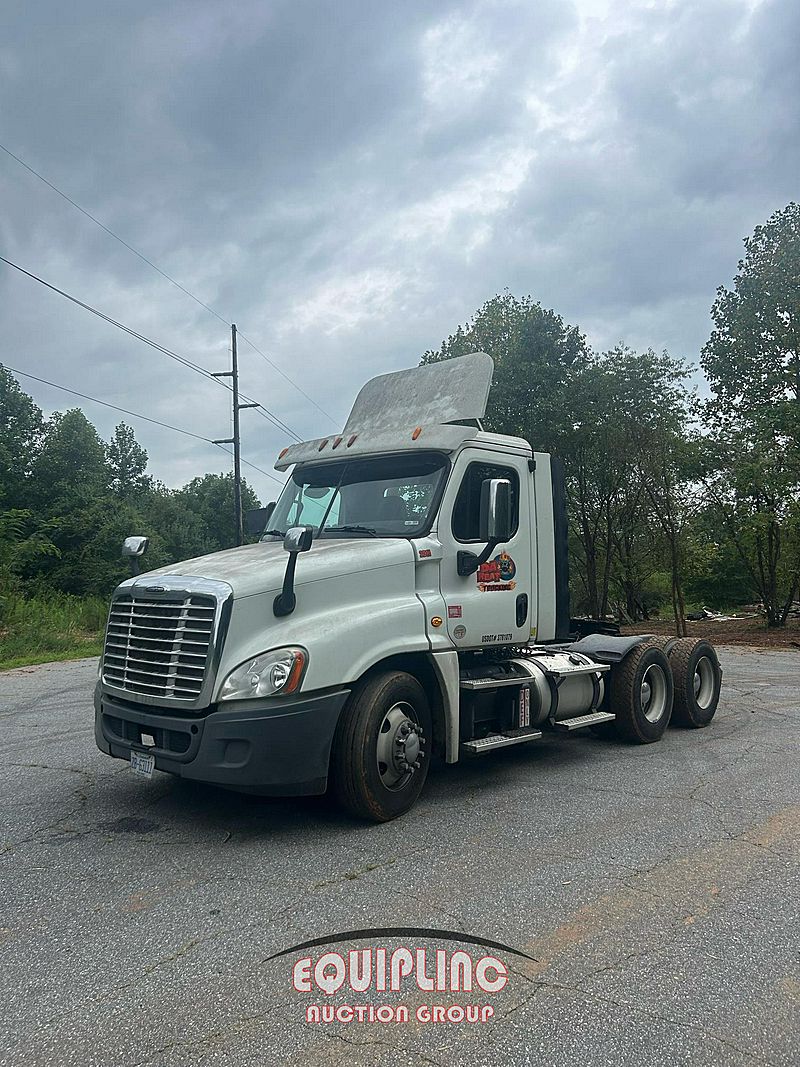 2014 Freightliner CASCADIA (For Sale) | Day Cab | #DKFFL8750