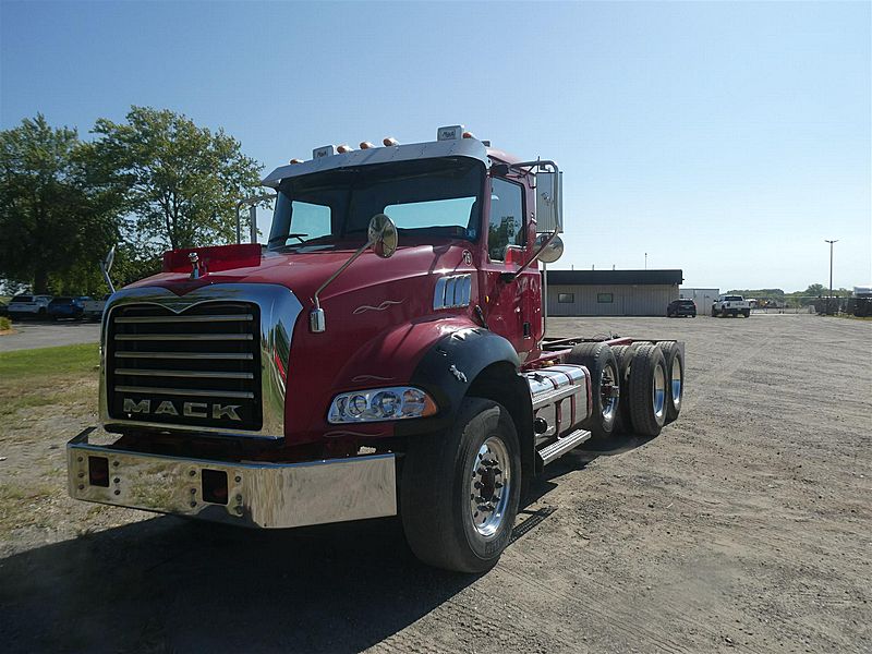 2014 Mack Granite GU813 (For Sale) | Cab & Chassis | #10252