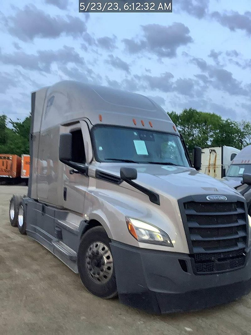 2022 Freightliner Cascadia (For Sale) | 72" Sleeper | #52676