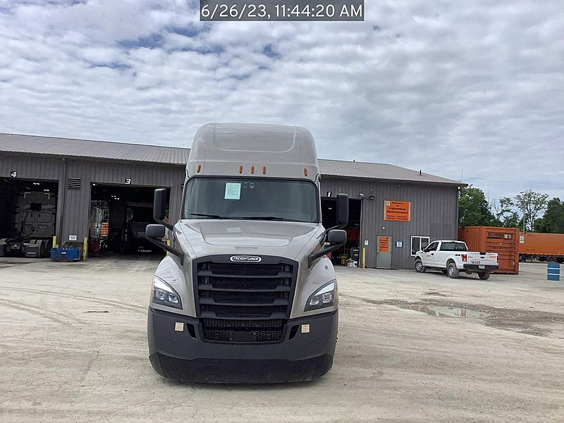 2020 Freightliner Cascadia For Sale | 72" Sleeper | #50035