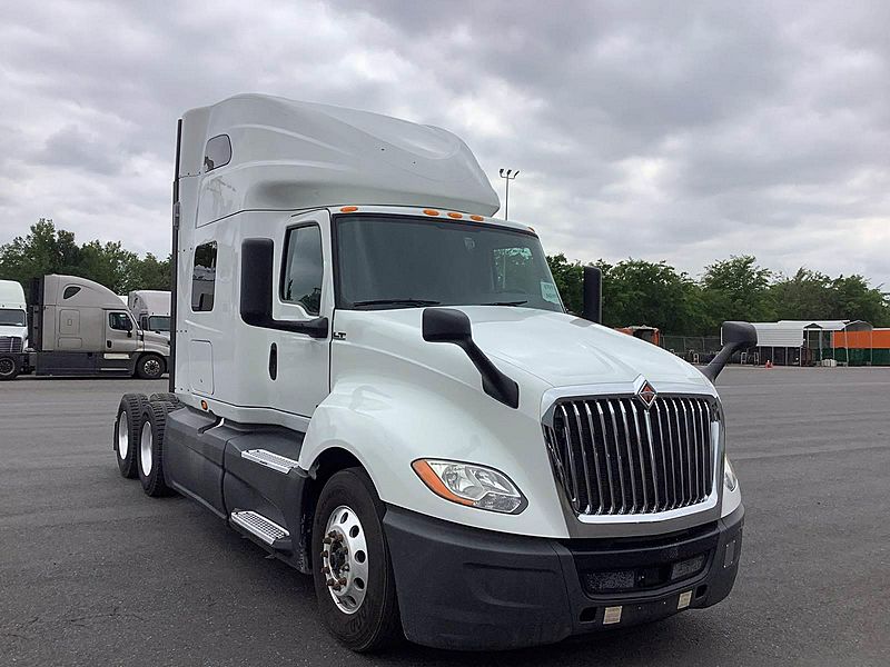 2018 International LT (For Sale) | 73" Sleeper | # JN565874