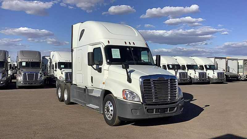 2018 Freightliner Cascadia For Sale | 72" Sleeper | #63976