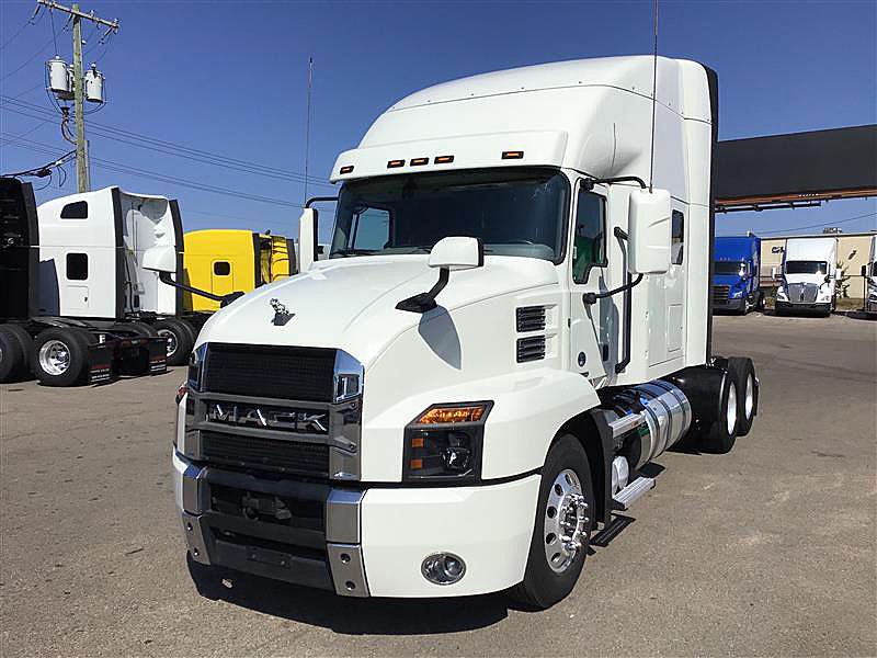 2020 Mack ANTHEM (For Sale) | 70" Sleeper | #261097