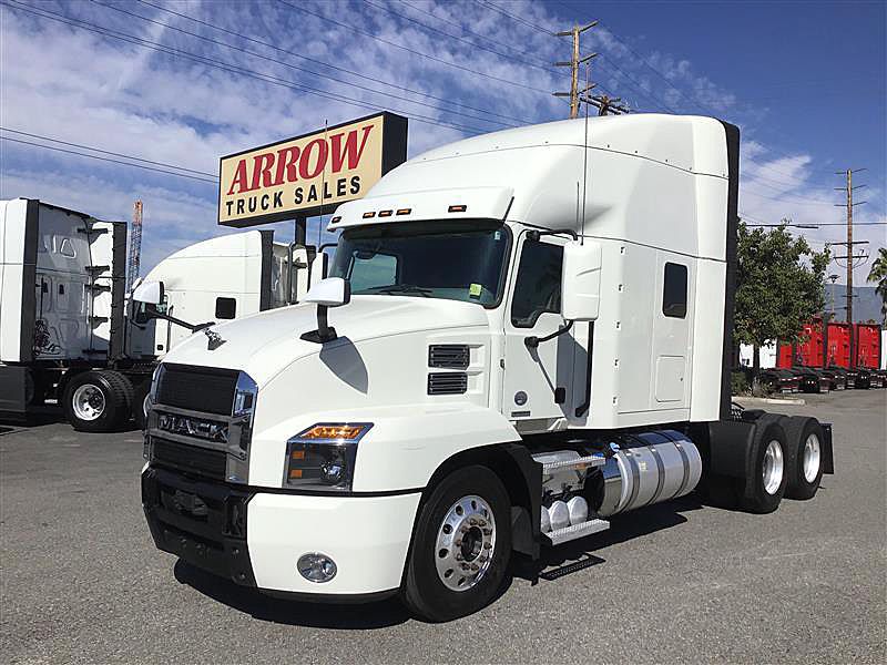 2020 Mack ANTHEM (For Sale) | 70" Sleeper | #261100