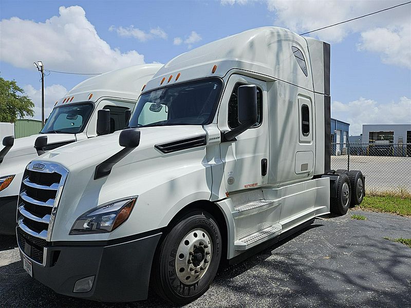 2020 Freightliner NEW CASCADIA PX12664 For Sale | 72" Sleeper | #252410