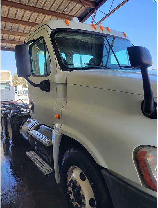2013 Freightliner CASCADIA 125 For Sale | Day Cab | #512639