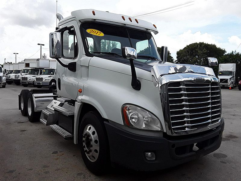 2017 Freightliner CASCADIA 125 (For Sale) | Day Cab | #670157