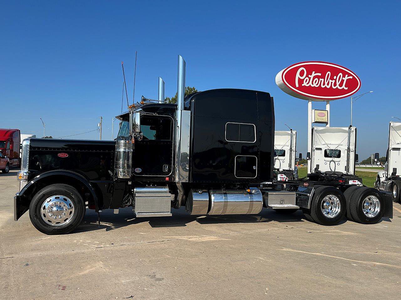 2023 Peterbilt 389 For Sale | 78" Sleeper | #D781235