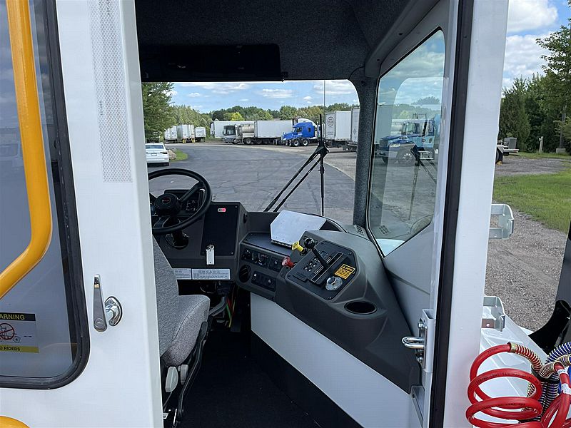 2023 Ottawa T2 For Sale | Yard Spotter | #R70198