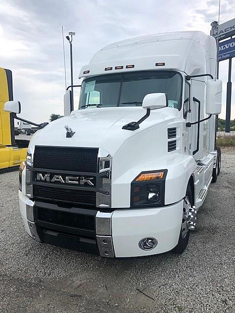 2024 Mack Anthem AN64T M742 For Sale | 70" Sleeper | # M046576