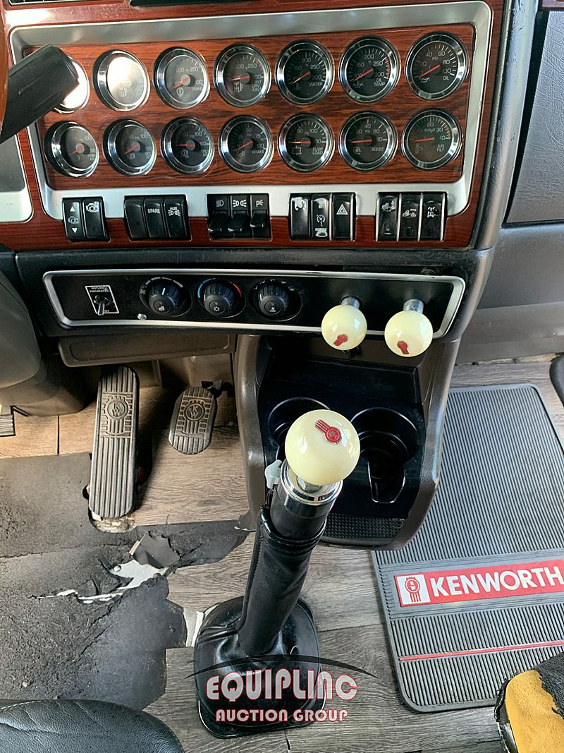 2007 Kenworth W9 Series (For Sale) | Double Sleeper | #DK168959