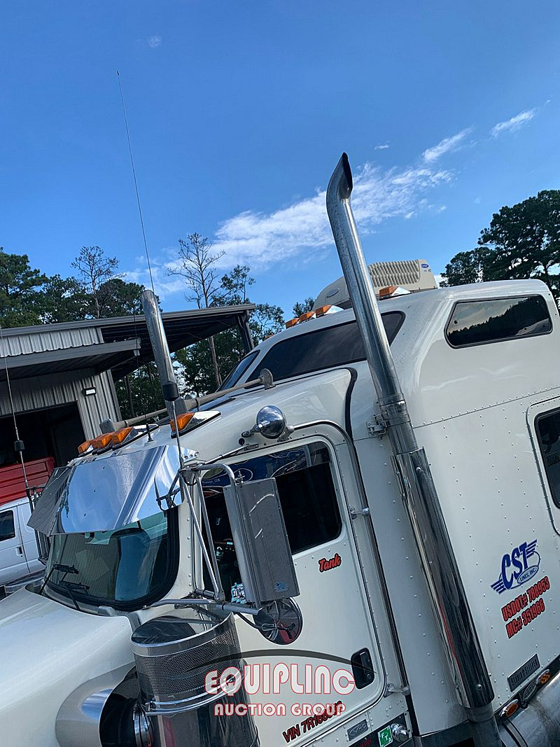 2007 Kenworth W9 Series (For Sale) | Double Sleeper | #DK168959