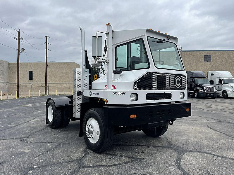 2018 Capacity Sabre For Sale | Yard Spotter | #U9733