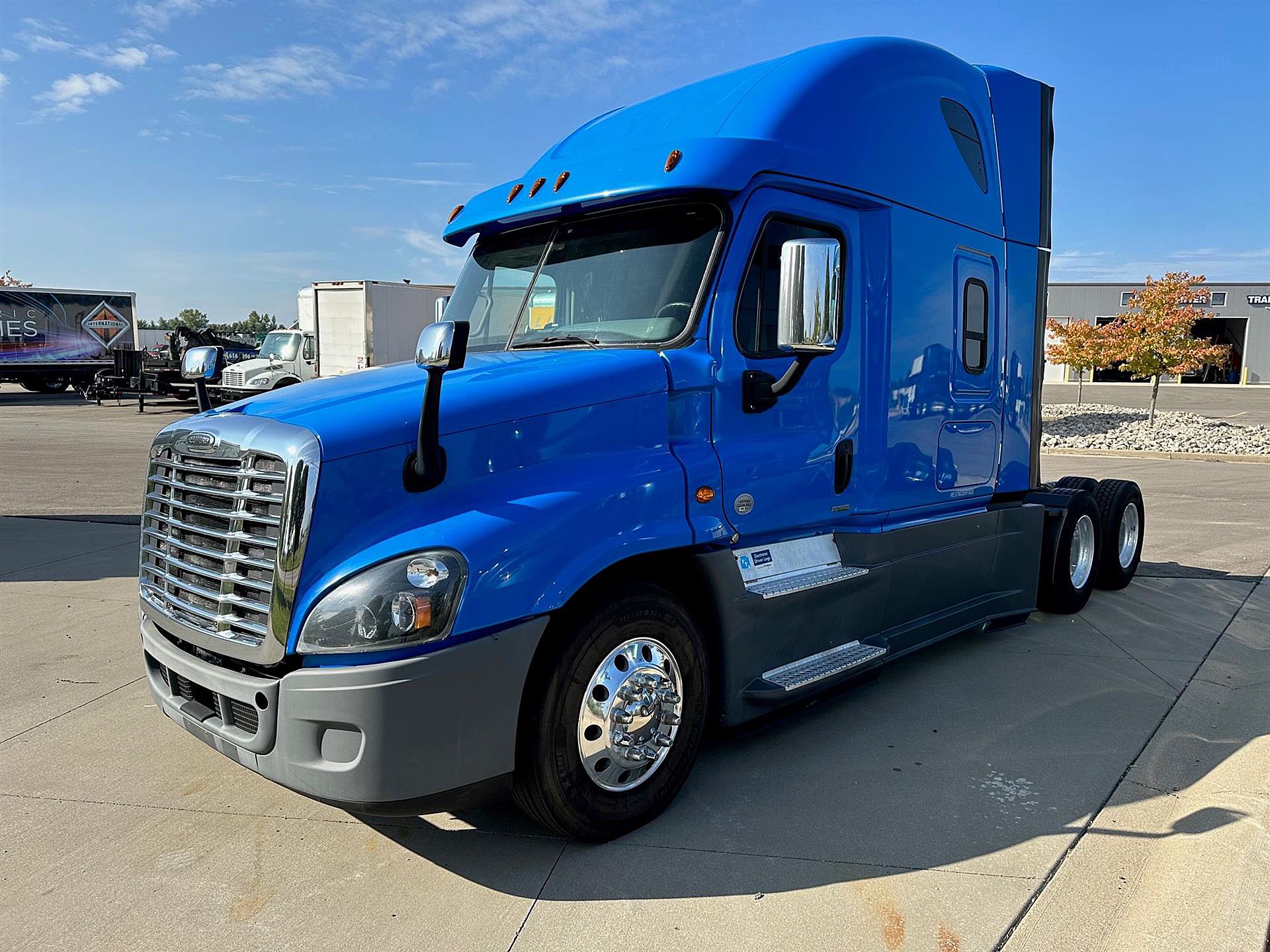 2017 Freightliner Cascadia 125 For Sale | Double Bunk Sleeper | #HSHZ3792