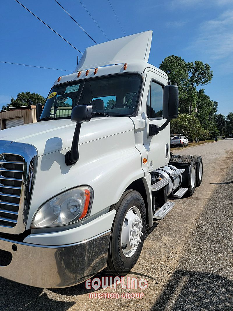 2016 Freightliner CASCADIA (For Sale) | Day Cab | #DKFHK9214