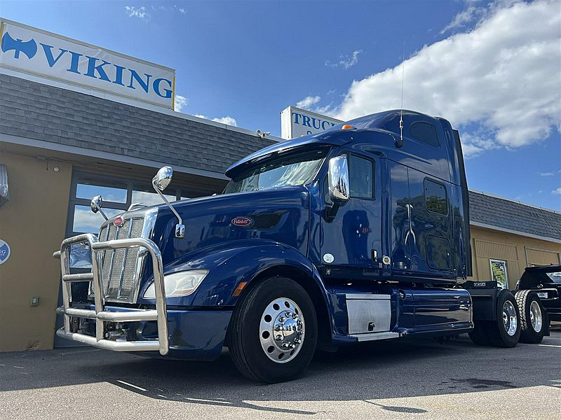 2016 Peterbilt 587 (For Sale) | Sleeper Truck | #1345