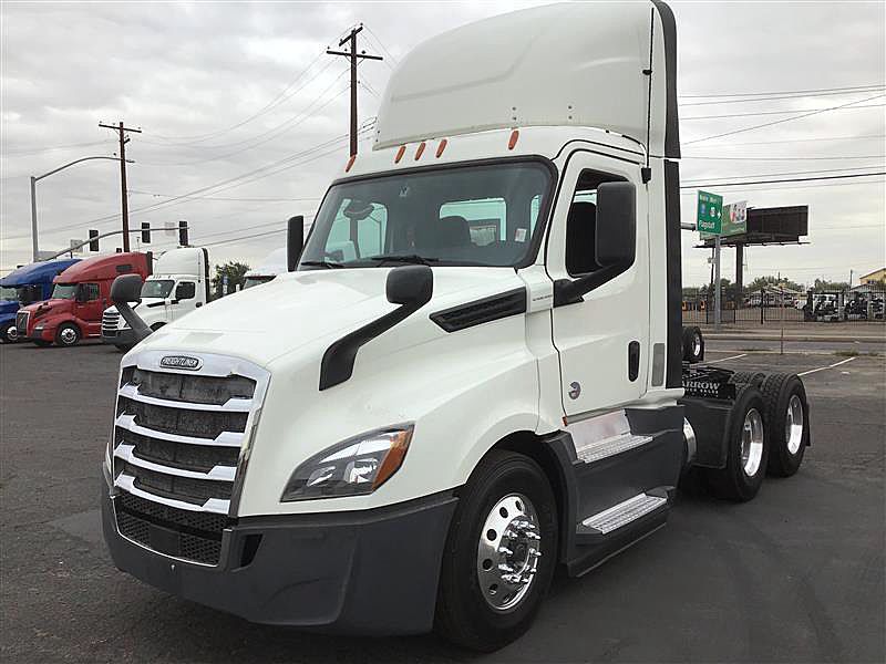 2018 Freightliner Cascadia 126 (For Sale) | NON Sleeper | #261353