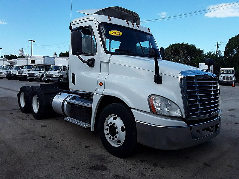 2015 Freightliner CASCADIA 125 For Sale | Day Cab | #375231