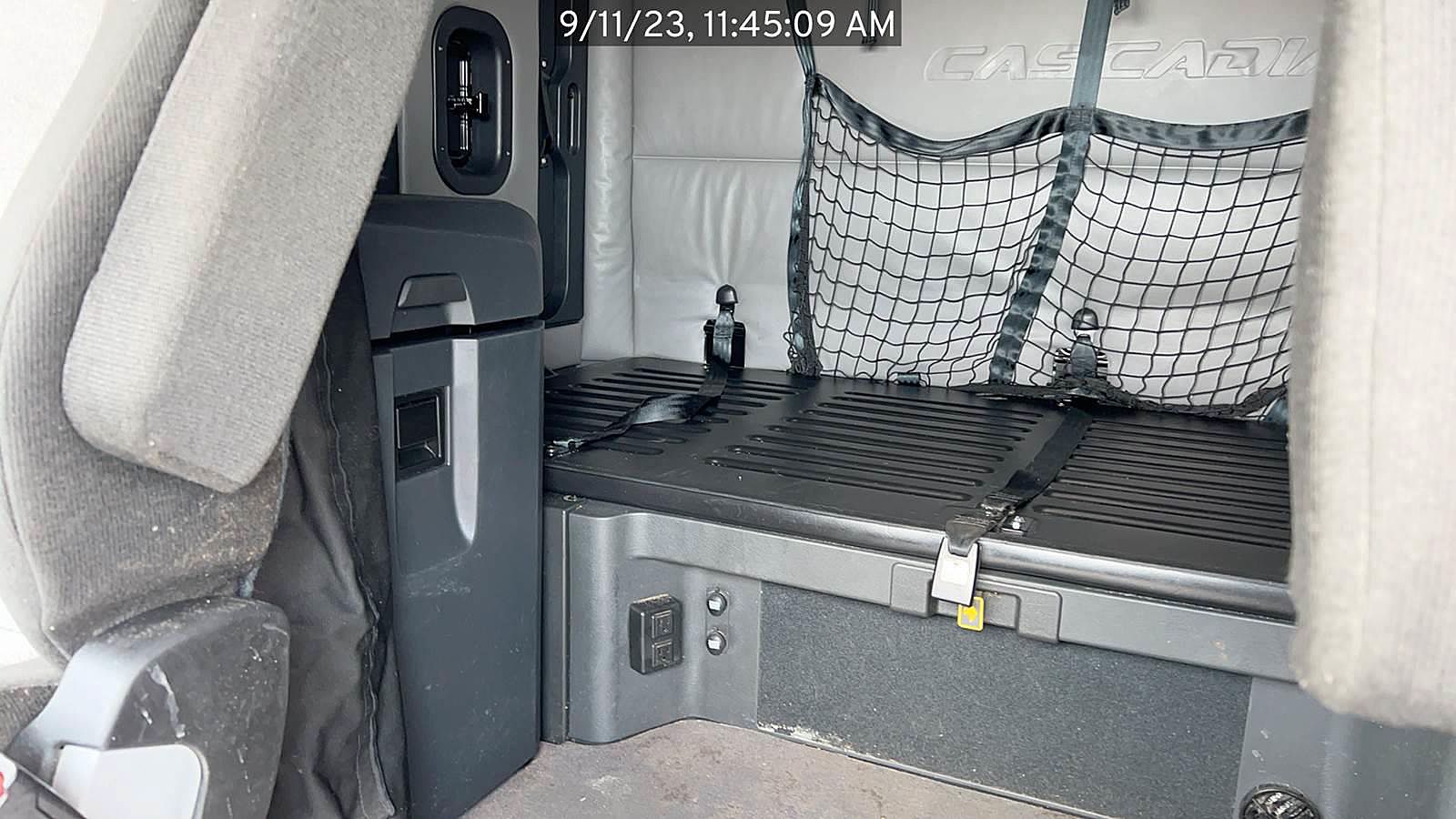 2022 Freightliner Cascadia (For Sale) | 72" Sleeper | #53425
