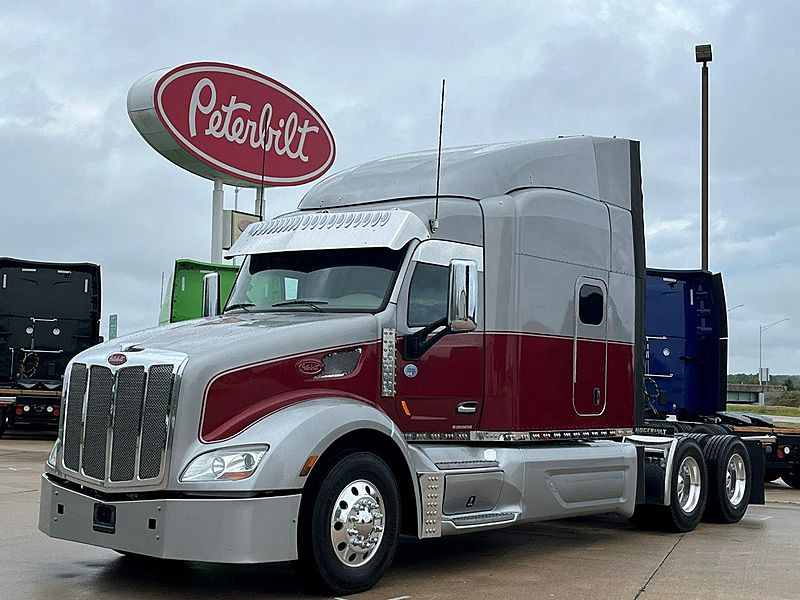 2019 Peterbilt 579 For Sale | 80" Sleeper | #D263042