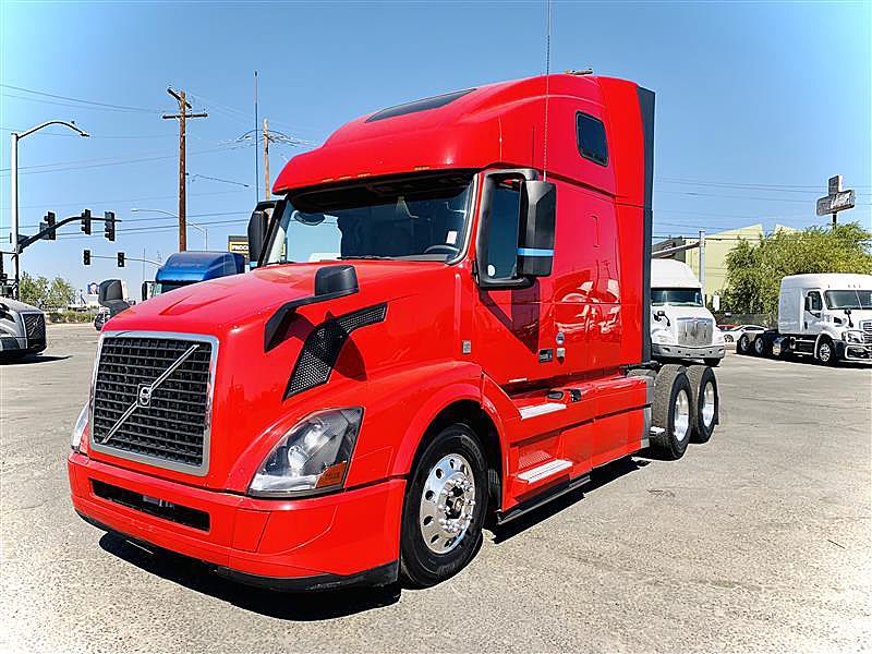 2018 Volvo VNL 670 (For Sale) | 61" Sleeper | #261470