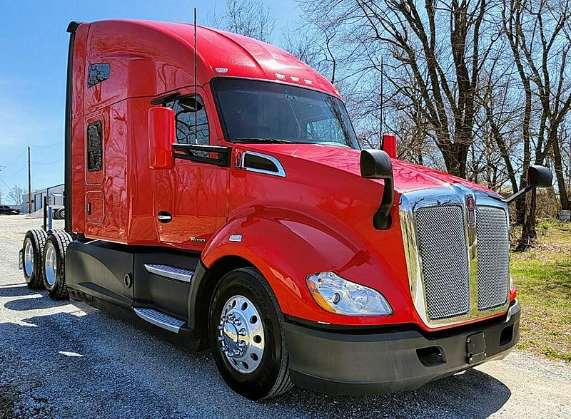 2020 Kenworth T680 For Sale | 76" Sleeper | #0551927