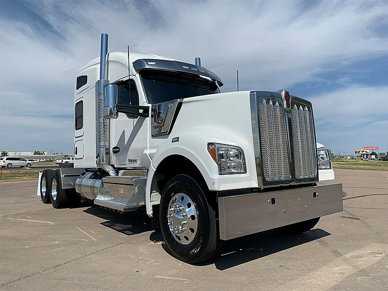 2022 Kenworth W990 For Sale | 76" Sleeper | #0553201