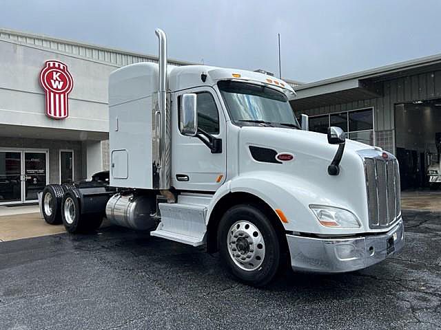 2016 Peterbilt 579 For Sale | 72" Sleeper | #0553313