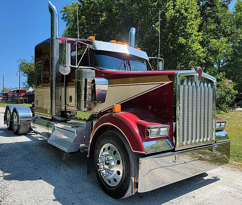 2020 Kenworth W900L For Sale | 72" Sleeper | #0553770