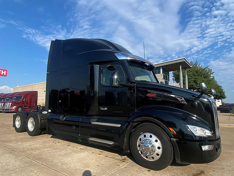 2022 Peterbilt 579 For Sale | 80" Sleeper | #0555188