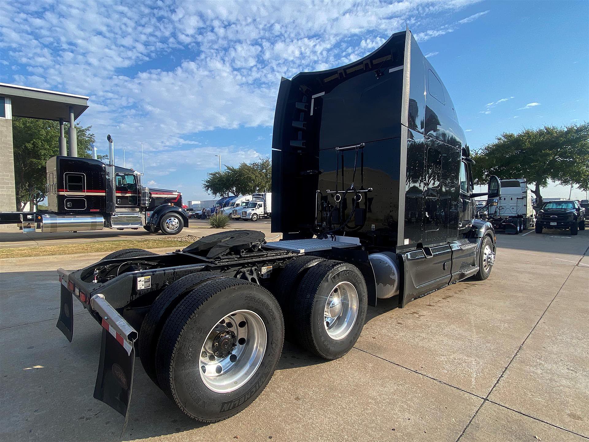 2022 Peterbilt 579 For Sale | 80" Sleeper | #0555188