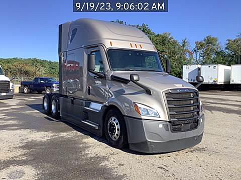 2022 Freightliner Cascadia For Sale | 72" Sleeper | #52665