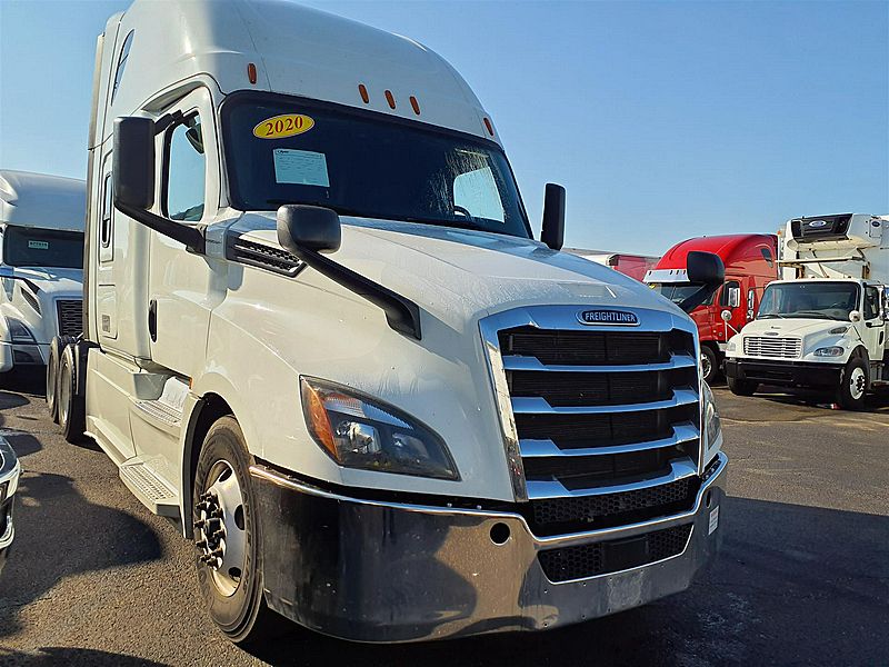 2020 Freightliner NEW CASCADIA PX12664 For Sale | 72" Sleeper | #275638