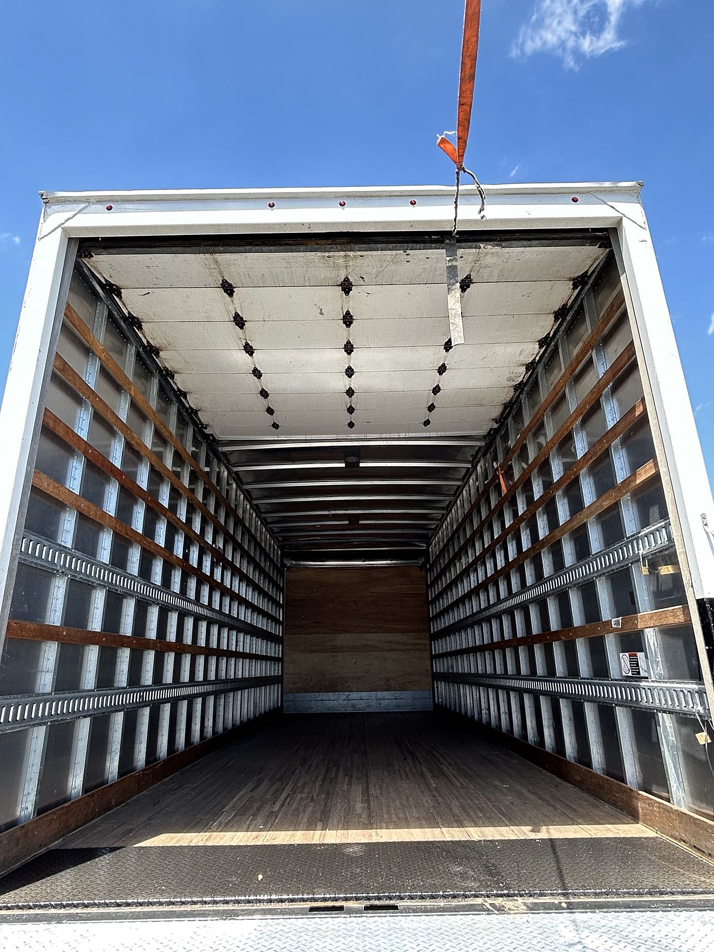 2021 Hino L6 For Sale | 26' | #T-M5T50288