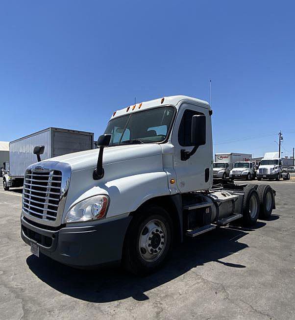2014 Freightliner CASCADIA 125 For Sale | Day Cab | #556927