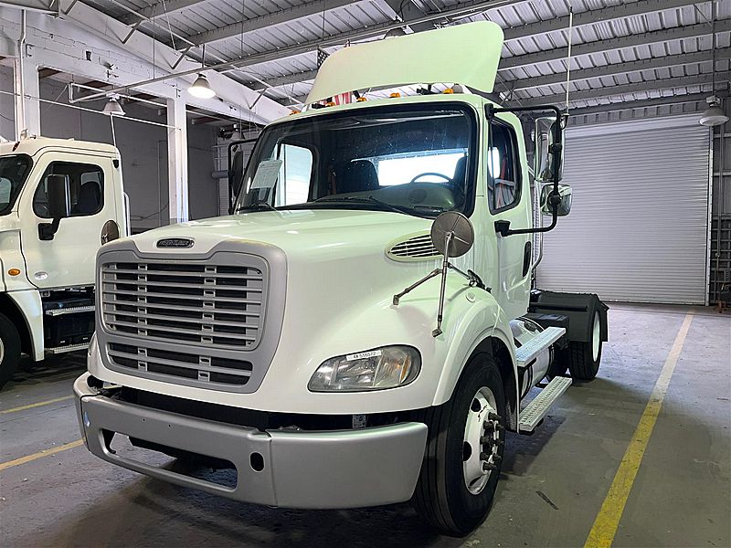 2014 Freightliner M2 112 (For Sale) | Day Cab | #516572