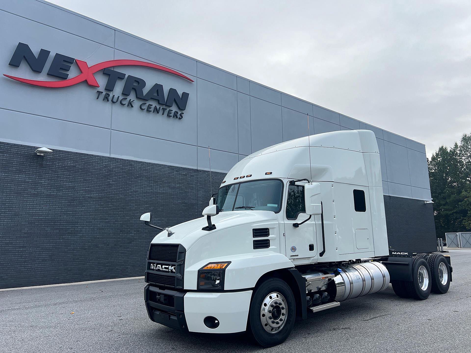 2024 Mack Anthem AN64T For Sale | Sleeper Truck | #15AN044939