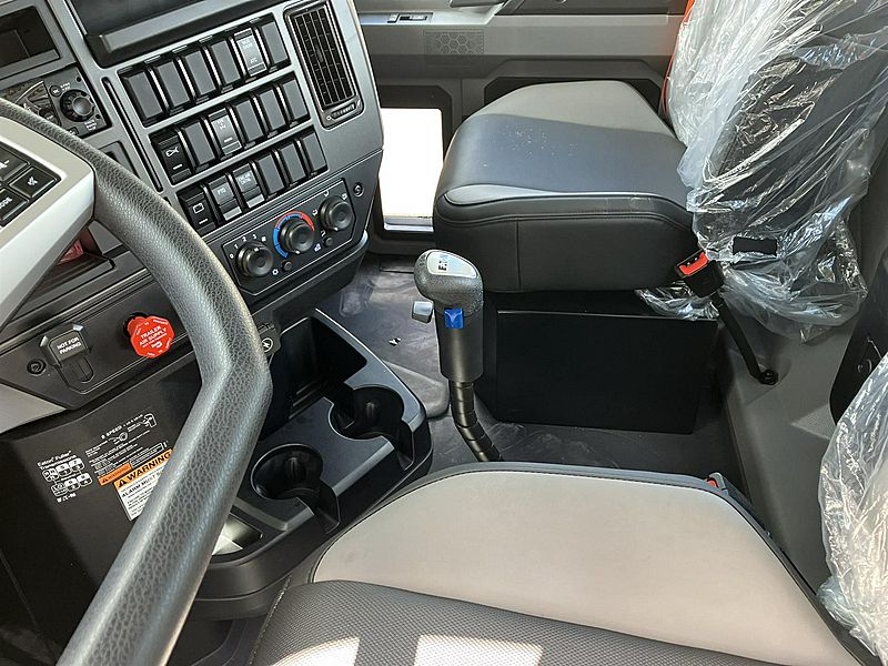 2025 Mack Granite GR64BRX (For Sale) | Cab & Chassis | #07GRX04205