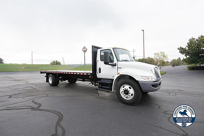 2021 International MV607 (For Sale) | 30' Box | Non CDL | # 242101