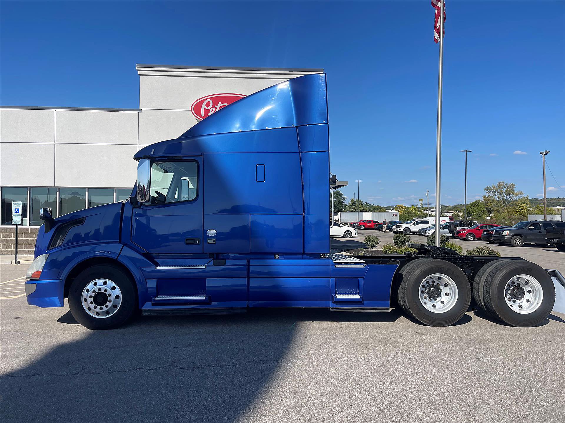2016 Volvo VNL 630 For Sale | 62" Sleeper | #GN966721
