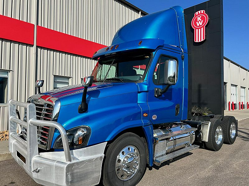 2018 Freightliner Cascadia 125 For Sale | Day Cab | #5621W