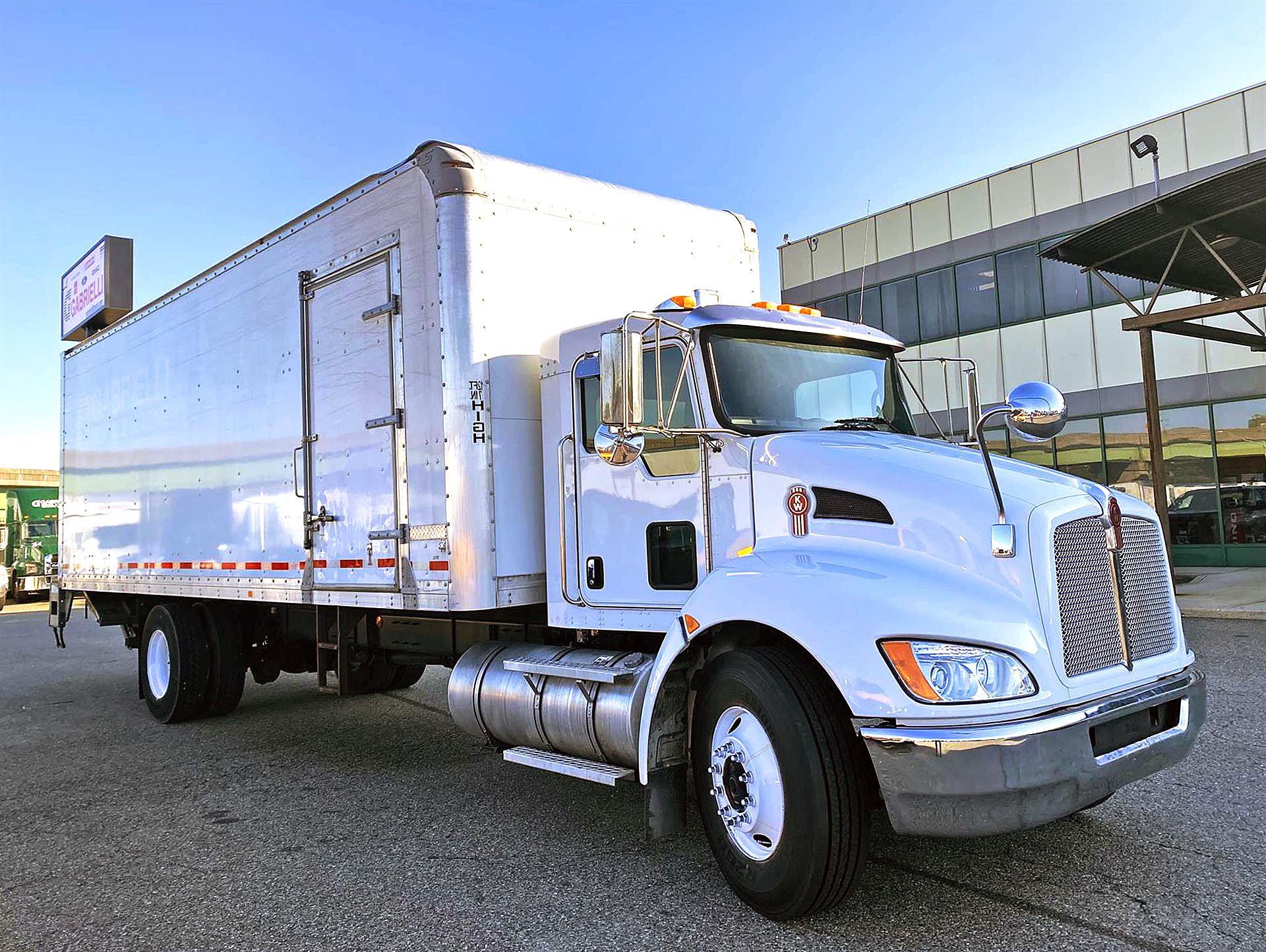 2019 Kenworth T270 For Sale | 26' Box | #UD-1518