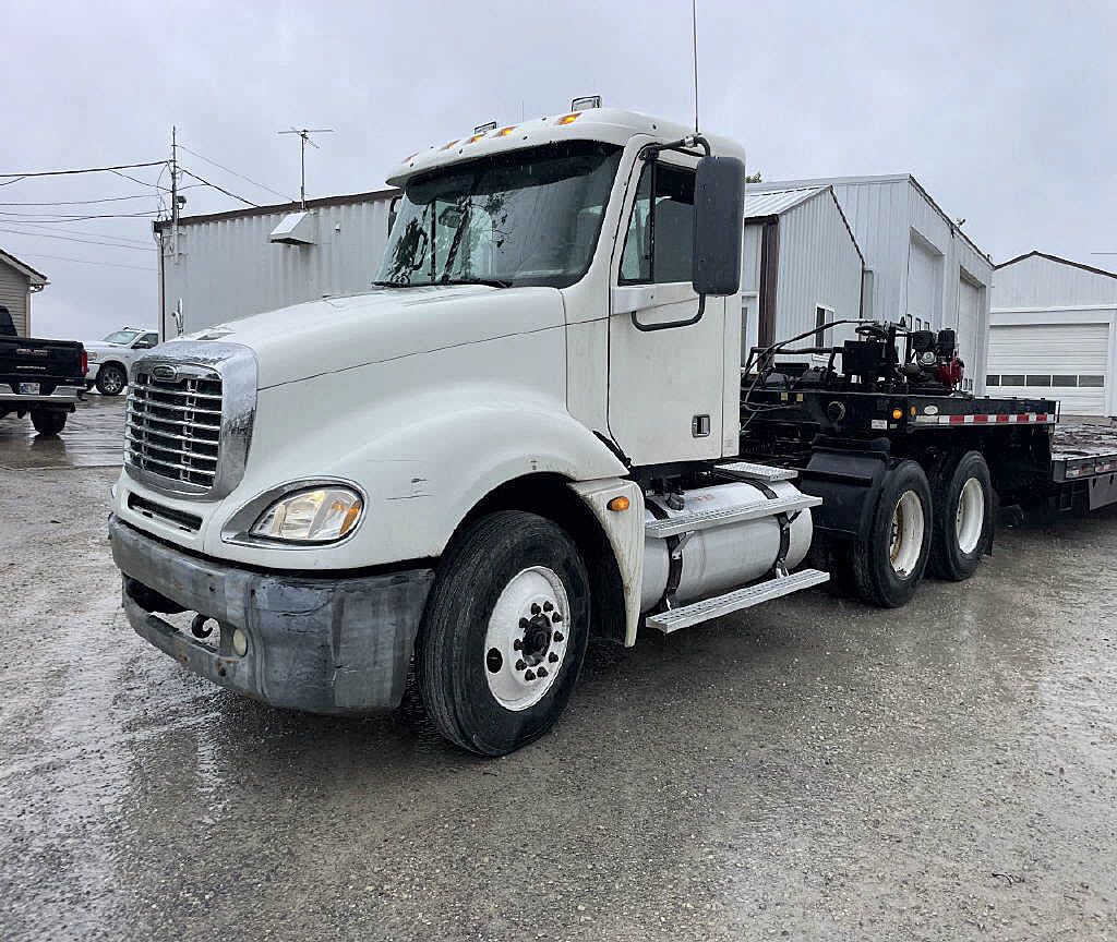 Freightliner Columbia For Sale
