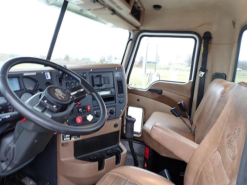2013 Mack Granite GU713 For Sale | Cab & Chassis | #DM018210