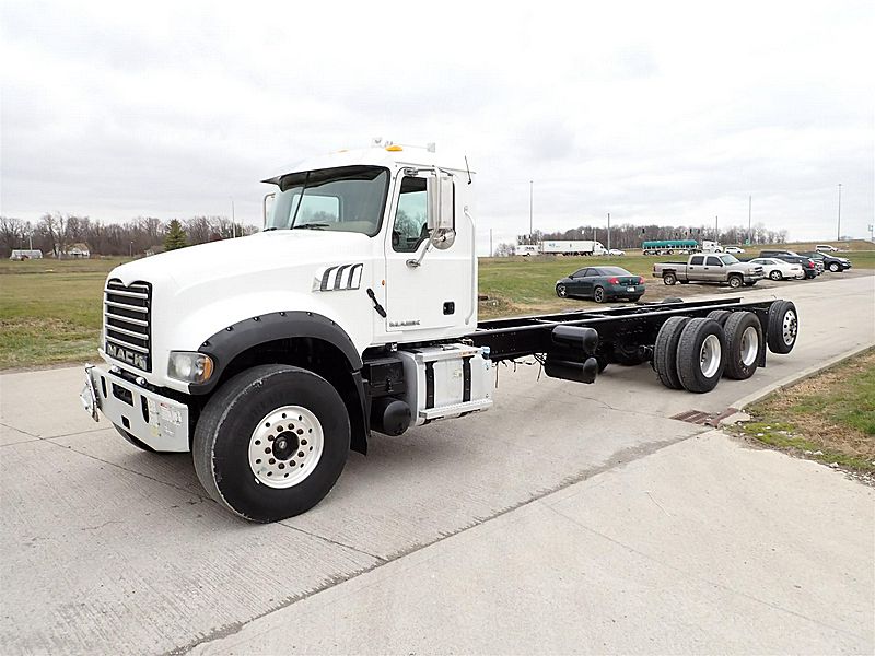 2013 Mack Granite GU713 For Sale | Cab & Chassis | #DM018210