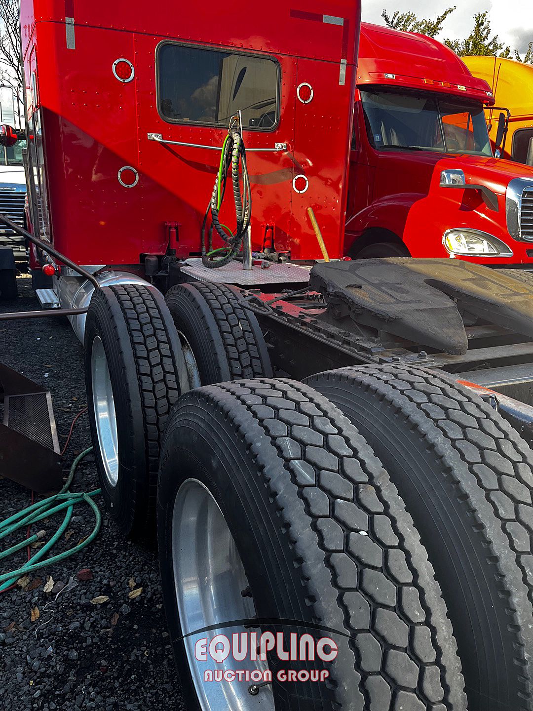 1997 Peterbilt 379 For Sale | Sleeper Truck | #DKF054157